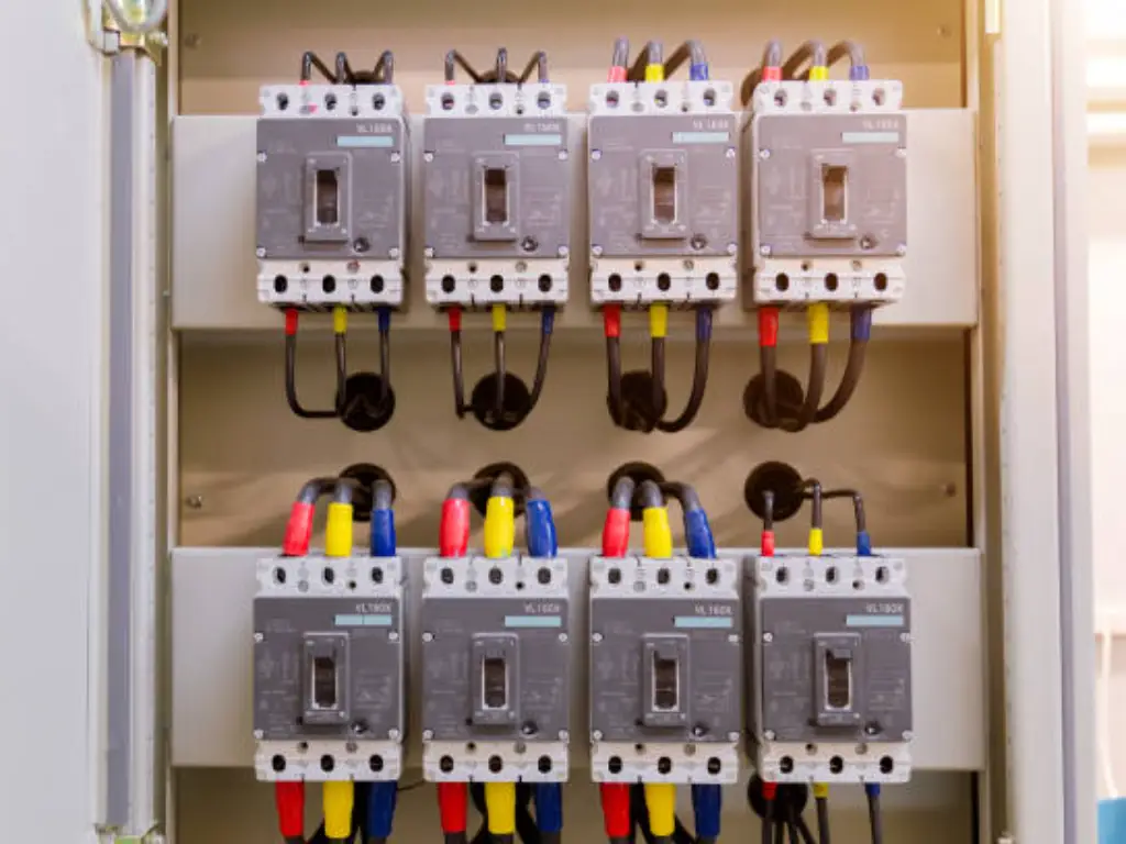 Distribution Board vs Switchboard: What You Need to Know - LSP